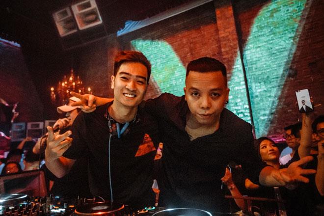 Slim V lần đầu bắt tay “đối thủ” Hoàng Touliver