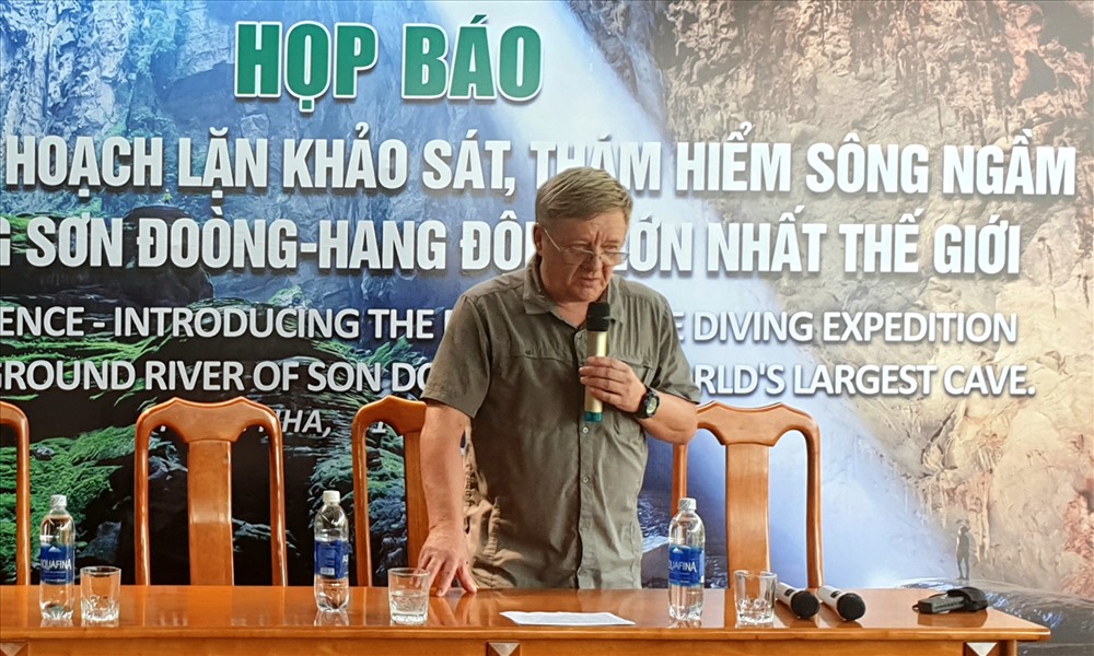 Nhóm chuyên gia giỏi nhất thế giới thám hiểm sông ngầm trong Sơn Đoòng
